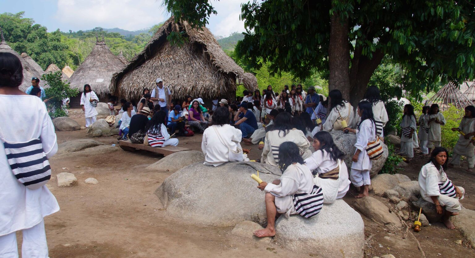 Resguardos indígenas colombianos y territorios indígenas colombianos