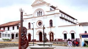 AZUAY: Historia, vestimenta, artesanías y mucho más