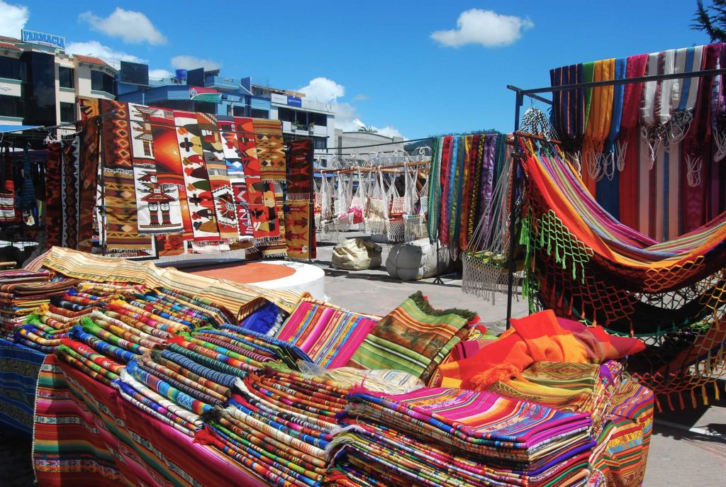 OTAVALO: Caracteristicas, Ubicación, Costumbres y más